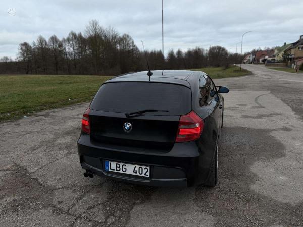 Melns BMW 120 2008 Šauļi, ar dzinēja tilpumu 2.00 L un nobraukumu 277 tūkst. km par 3700 €, foto 6 vietnē AUTOMOTO.COM.LV