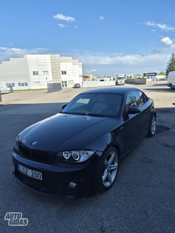 Melns BMW 120 2008 Šauļi, ar dzinēja tilpumu 2.00 L un nobraukumu 343 tūkst. km par 4250 €, foto 1 vietnē AUTOMOTO.COM.LV