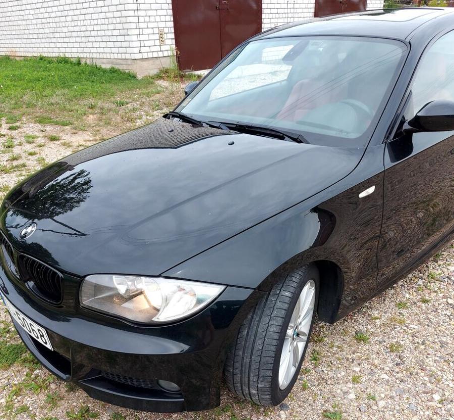 Melns BMW 120 2009 Rēzekne, ar dzinēja tilpumu 2.00 L un nobraukumu 290 tūkst. km par 7000 €, foto 2 vietnē AUTOMOTO.COM.LV