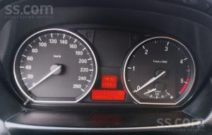 Black BMW 120 2009 in Ogre, with an engine capacity of 2.00 L and mileage of 196 thousand km for 5995 €, photo 7 on AUTOMOTO.COM.LV