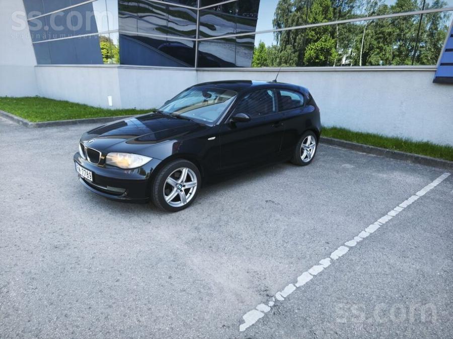 Melns BMW 120 2009 Rīga, ar dzinēja tilpumu 2.00 L un nobraukumu 217 tūkst. km par 3100 €, foto 1 vietnē AUTOMOTO.COM.LV