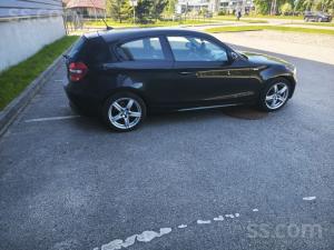 Melns BMW 120 2009 Rīga, ar dzinēja tilpumu 2.00 L un nobraukumu 217 tūkst. km par 3100 €, foto 4 vietnē AUTOMOTO.COM.LV