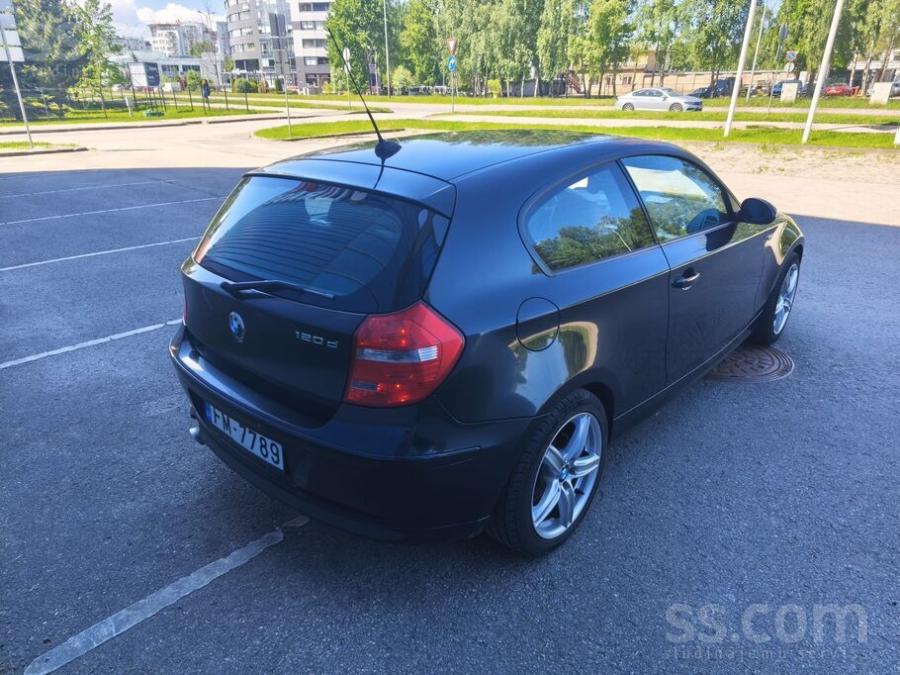 Melns BMW 120 2009 Rīga, ar dzinēja tilpumu 2.00 L un nobraukumu 217 tūkst. km par 3100 €, foto 8 vietnē AUTOMOTO.COM.LV