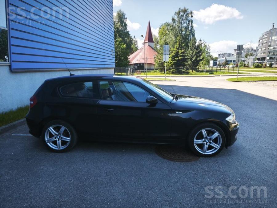 Melns BMW 120 2009 Rīga, ar dzinēja tilpumu 2.00 L un nobraukumu 217 tūkst. km par 3100 €, foto 9 vietnē AUTOMOTO.COM.LV