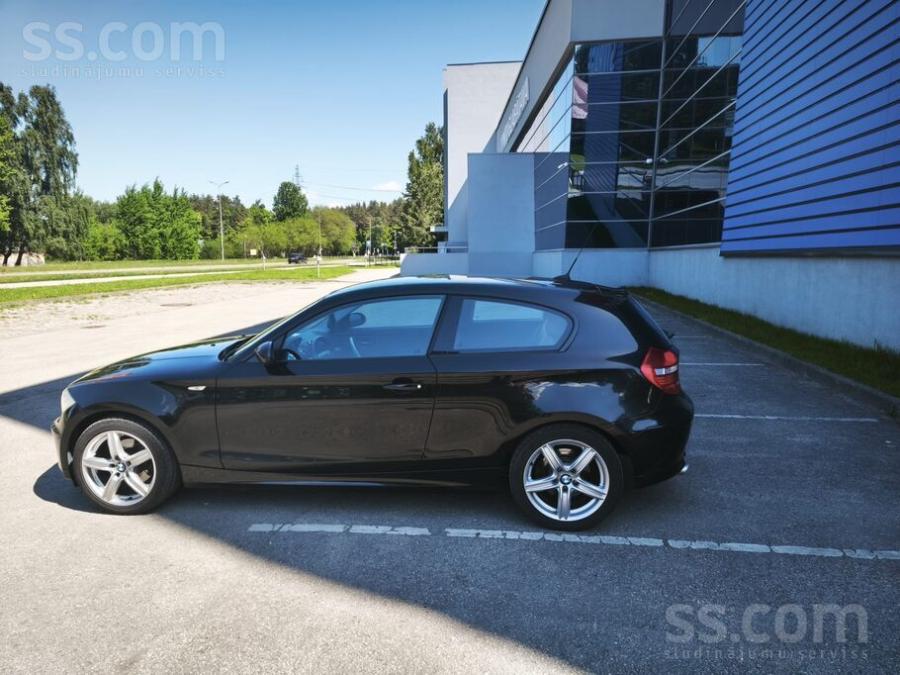 Melns BMW 120 2009 Rīga, ar dzinēja tilpumu 2.00 L un nobraukumu 217 tūkst. km par 3100 €, foto 14 vietnē AUTOMOTO.COM.LV