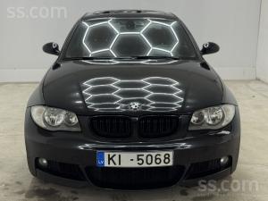 Black BMW 120 2009 in Rezekne, with an engine capacity of 2.00 L and mileage of 290 thousand km for 7000 €, photo 3 on AUTOMOTO.COM.LV