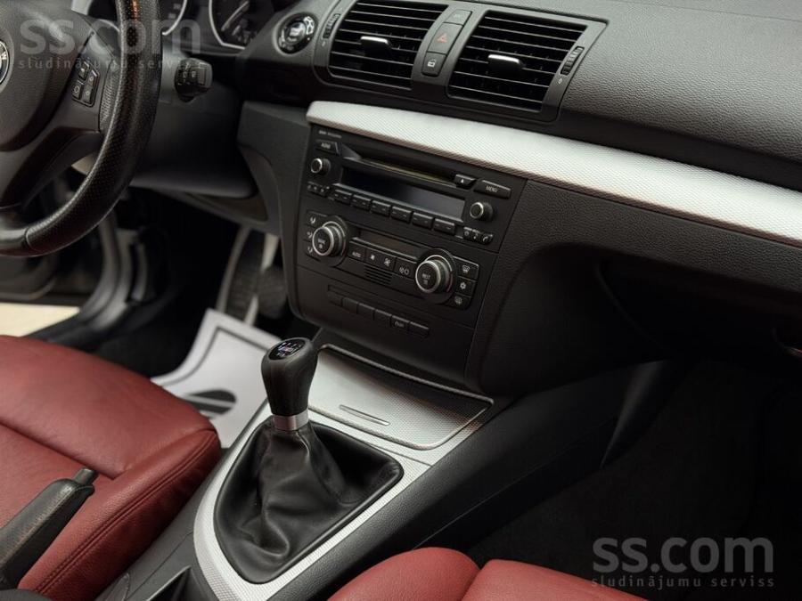 Black BMW 120 2009 in Rezekne, with an engine capacity of 2.00 L and mileage of 290 thousand km for 7000 €, photo 10 on AUTOMOTO.COM.LV