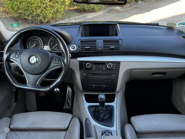 Melns BMW 120 2009 Prienai, ar dzinēja tilpumu 2.00 L un nobraukumu 235 tūkst. km par 4900 €, foto 6 vietnē AUTOMOTO.COM.LV