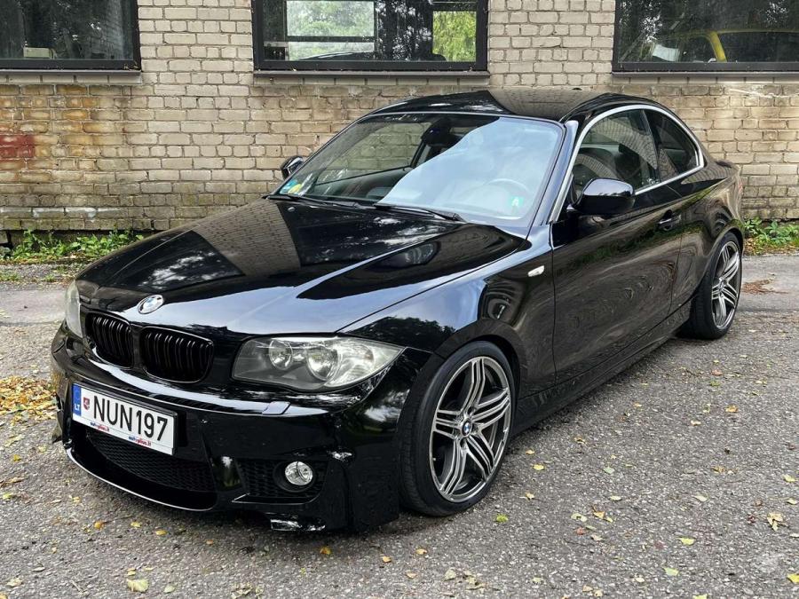 Melns BMW 120 2009 Prienai, ar dzinēja tilpumu 2.00 L un nobraukumu 246 tūkst. km par 5850 €, foto 1 vietnē AUTOMOTO.COM.LV