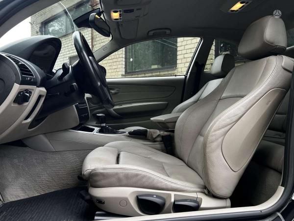 Black BMW 120 2009 in Prienai, with an engine capacity of 2.00 L and mileage of 246 thousand km for 5850 €, photo 10 on AUTOMOTO.COM.LV