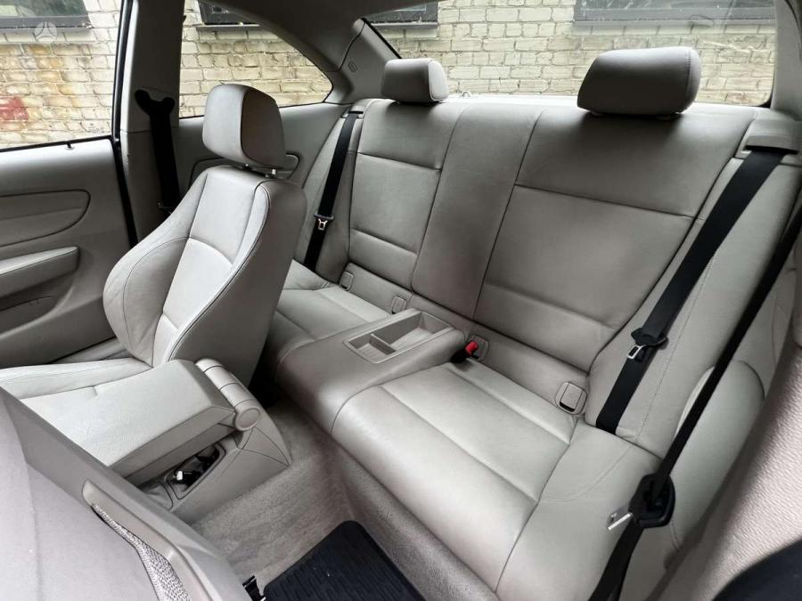 Melns BMW 120 2009 Prienai, ar dzinēja tilpumu 2.00 L un nobraukumu 246 tūkst. km par 5850 €, foto 11 vietnē AUTOMOTO.COM.LV