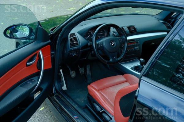 Black BMW 120 2009 in Rezekne, with an engine capacity of 2.00 L and mileage of 299 thousand km for 6200 €, photo 4 on AUTOMOTO.COM.LV