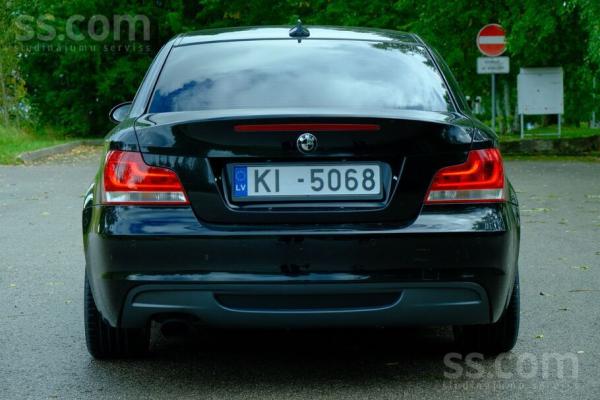 Black BMW 120 2009 in Rezekne, with an engine capacity of 2.00 L and mileage of 299 thousand km for 6200 €, photo 8 on AUTOMOTO.COM.LV