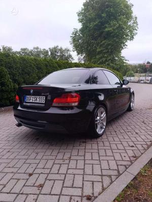 Black BMW 120 2010 in Marijampole, with an engine capacity of 2.00 L and mileage of 247 thousand km for 4900 €, photo  on AUTOMOTO.COM.LV