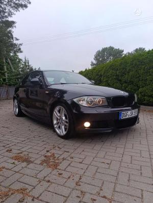 Black BMW 120 2010 in Marijampole, with an engine capacity of 2.00 L and mileage of 247 thousand km for 4900 €, photo 7 on AUTOMOTO.COM.LV