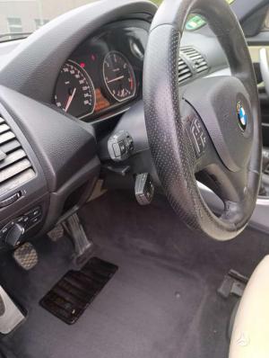 Black BMW 120 2010 in Marijampole, with an engine capacity of 2.00 L and mileage of 247 thousand km for 4900 €, photo 12 on AUTOMOTO.COM.LV
