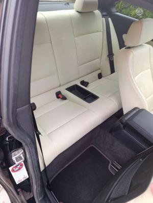 Black BMW 120 2010 in Marijampole, with an engine capacity of 2.00 L and mileage of 247 thousand km for 4900 €, photo 16 on AUTOMOTO.COM.LV