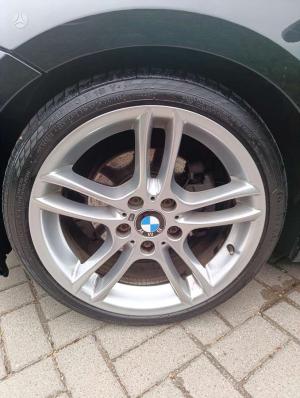 Black BMW 120 2010 in Marijampole, with an engine capacity of 2.00 L and mileage of 247 thousand km for 4900 €, photo 18 on AUTOMOTO.COM.LV