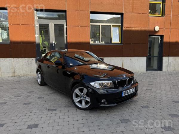 Melns BMW 120 2011 Cēsis, ar dzinēja tilpumu 2.00 L un nobraukumu 262 tūkst. km par 6250 €, foto 3 vietnē AUTOMOTO.COM.LV