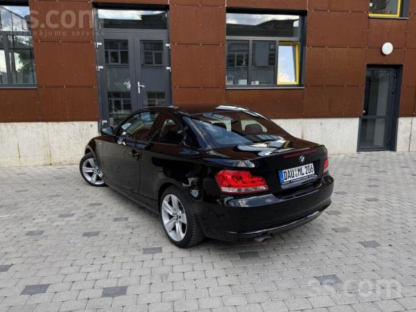 Melns BMW 120 2011 Cēsis, ar dzinēja tilpumu 2.00 L un nobraukumu 262 tūkst. km par 6250 €, foto 6 vietnē AUTOMOTO.COM.LV