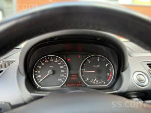 Черный БМВ 120 2011 в Цесис, объемом двигателя 2.00 л и пробегом 262 тыс. км за 6250 €, фото 12 на AUTOMOTO.COM.LV