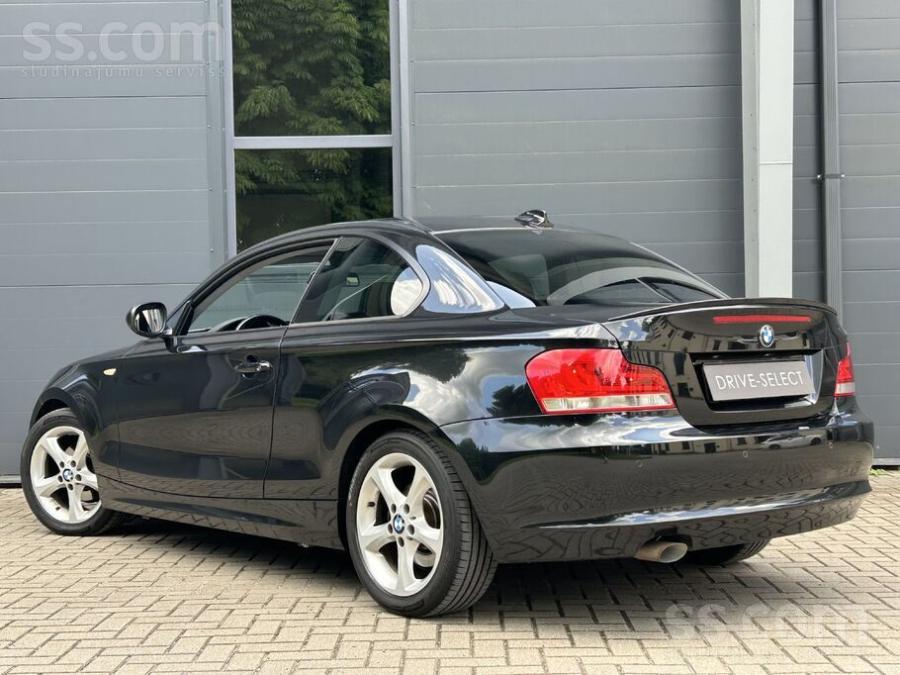 Melns BMW 120 2011 Talsi, ar dzinēja tilpumu 2.00 L un nobraukumu 291 tūkst. km par 5990 €, foto 5 vietnē AUTOMOTO.COM.LV