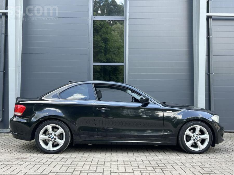 Melns BMW 120 2011 Talsi, ar dzinēja tilpumu 2.00 L un nobraukumu 291 tūkst. km par 5990 €, foto 7 vietnē AUTOMOTO.COM.LV