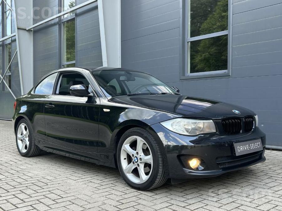 Melns BMW 120 2011 Talsi, ar dzinēja tilpumu 2.00 L un nobraukumu 291 tūkst. km par 5990 €, foto 9 vietnē AUTOMOTO.COM.LV