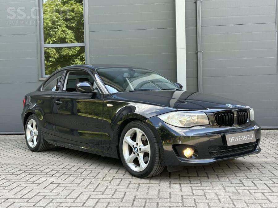 Melns BMW 120 2011 Talsi, ar dzinēja tilpumu 2.00 L un nobraukumu 291 tūkst. km par 5990 €, foto 11 vietnē AUTOMOTO.COM.LV