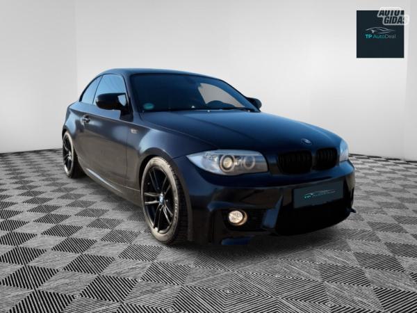 Black BMW 120 2013 in Kaunas, with an engine capacity of 2.00 L and mileage of 214 thousand km for 8999 €, photo 2 on AUTOMOTO.COM.LV
