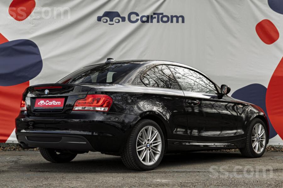 Black BMW 120 2013 in Riga, with an engine capacity of 2.00 L and mileage of 285 thousand km for 8790 €, photo 7 on AUTOMOTO.COM.LV