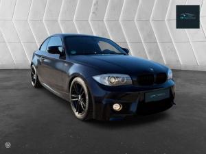 Black BMW 120 2013 in Kaunas, with an engine capacity of 2.00 L and mileage of 214 thousand km for 7250 €, photo 3 on AUTOMOTO.COM.LV