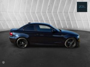 Black BMW 120 2013 in Kaunas, with an engine capacity of 2.00 L and mileage of 214 thousand km for 7250 €, photo 4 on AUTOMOTO.COM.LV