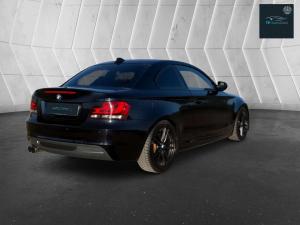 Black BMW 120 2013 in Kaunas, with an engine capacity of 2.00 L and mileage of 214 thousand km for 7250 €, photo 5 on AUTOMOTO.COM.LV