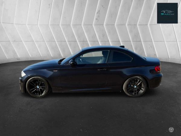 Black BMW 120 2013 in Kaunas, with an engine capacity of 2.00 L and mileage of 214 thousand km for 7250 €, photo 8 on AUTOMOTO.COM.LV