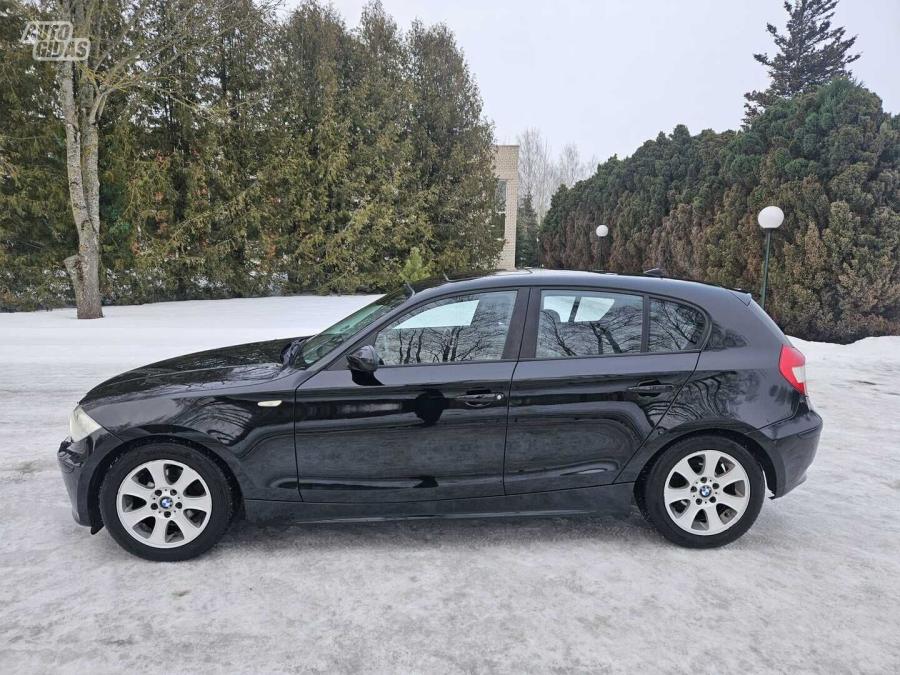 Black BMW 120 2004 in Sakiai, with an engine capacity of 2.00 L and mileage of 230 thousand km for 2700 €, photo 8 on AUTOMOTO.COM.LV
