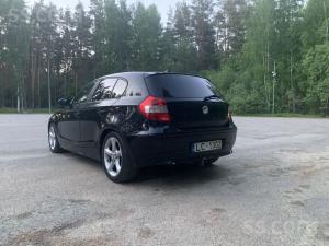 Black BMW 120 2004 in Riga, with an engine capacity of 2.00 L and mileage of 262 thousand km for 4200 €, photo 8 on AUTOMOTO.COM.LV