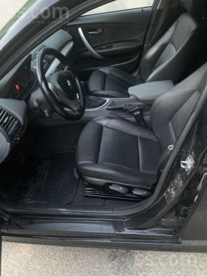 Black BMW 120 2004 in Riga, with an engine capacity of 2.00 L and mileage of 262 thousand km for 4200 €, photo 17 on AUTOMOTO.COM.LV