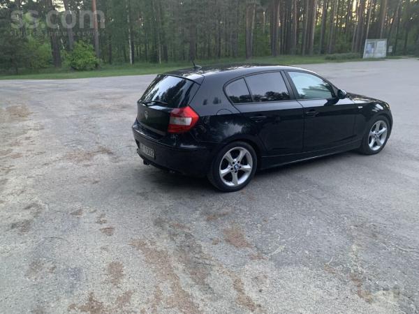 Melns BMW 120 2004 Rīga, ar dzinēja tilpumu 2.00 L un nobraukumu 262 tūkst. km par 4000 €, foto 8 vietnē AUTOMOTO.COM.LV