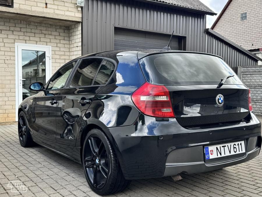 Black BMW 120 2004 in Kaunas, with an engine capacity of 2.00 L and mileage of 340 thousand km for 3999 €, photo 5 on AUTOMOTO.COM.LV
