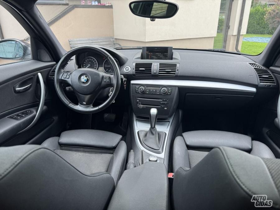 Black BMW 120 2004 in Kaunas, with an engine capacity of 2.00 L and mileage of 340 thousand km for 3999 €, photo 13 on AUTOMOTO.COM.LV