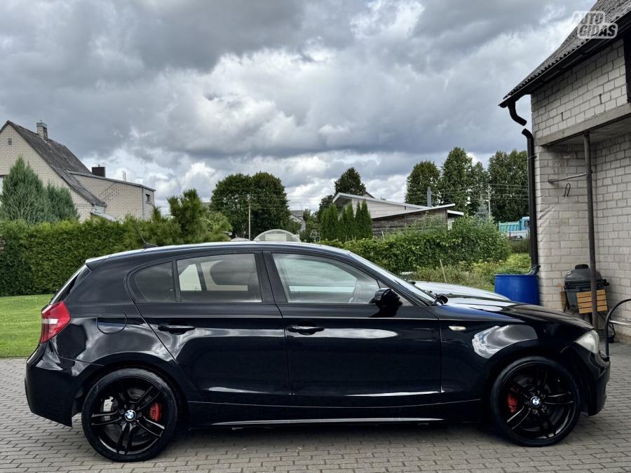 Black BMW 120 2004 in Kaunas, with an engine capacity of 2.00 L and mileage of 340 thousand km for 3999 €, photo 5 on AUTOMOTO.COM.LV