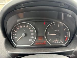 Black BMW 120 2004 in Kaunas, with an engine capacity of 2.00 L and mileage of 340 thousand km for 3999 €, photo 18 on AUTOMOTO.COM.LV