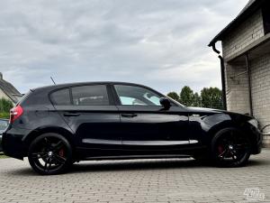 Black BMW 120 2004 in Kaunas, with an engine capacity of 2.00 L and mileage of 340 thousand km for 3850 €, photo  on AUTOMOTO.COM.LV