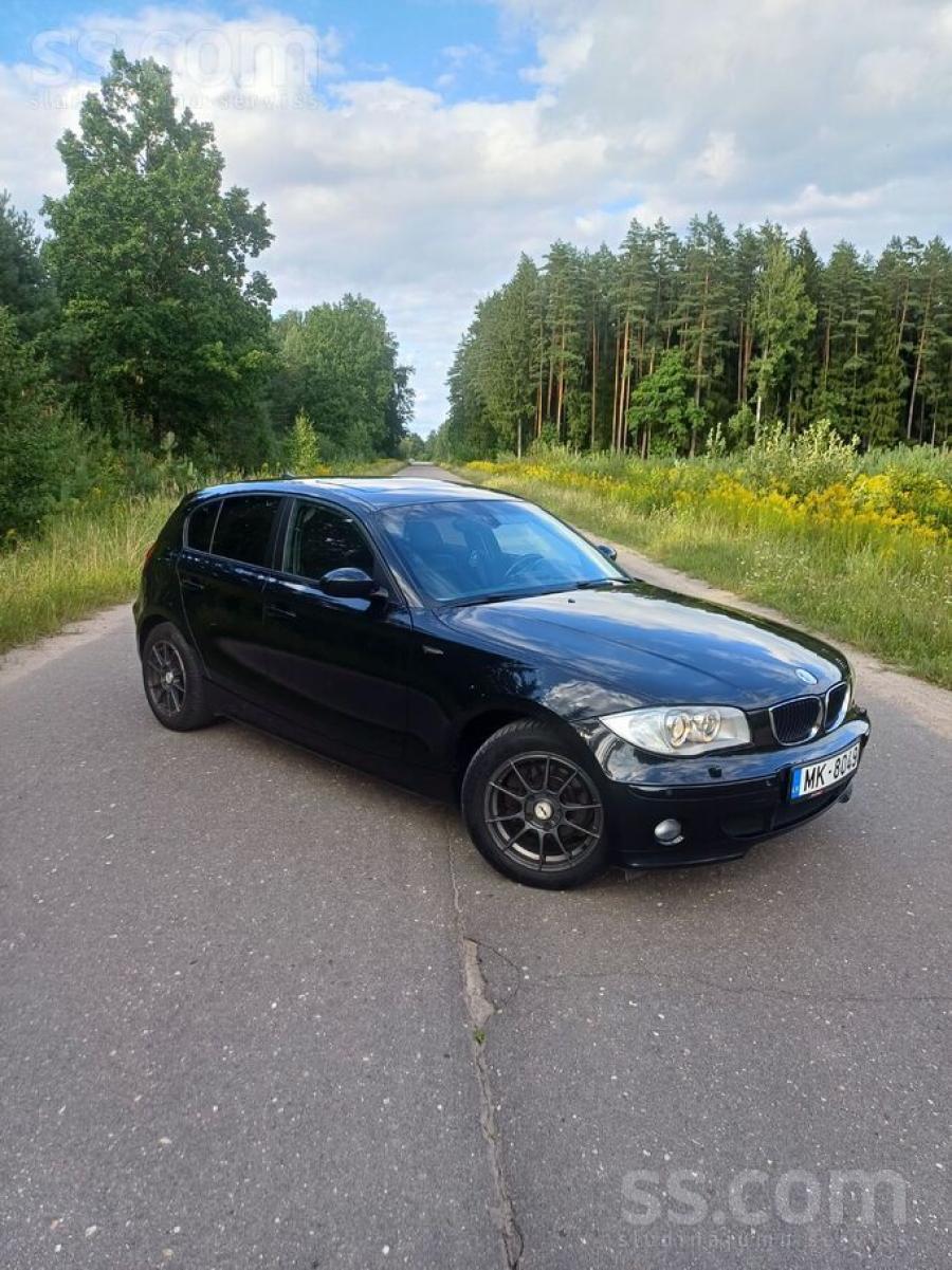 Melns BMW 120 2004 Jelgava, ar dzinēja tilpumu 2.00 L un nobraukumu 232 tūkst. km par 2900 €, foto 1 vietnē AUTOMOTO.COM.LV