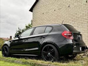Black BMW 120 2004 in Kaunas, with an engine capacity of 2.00 L and mileage of 346 thousand km for 3850 €, photo 7 on AUTOMOTO.COM.LV