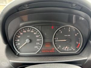Black BMW 120 2004 in Kaunas, with an engine capacity of 2.00 L and mileage of 346 thousand km for 3850 €, photo 9 on AUTOMOTO.COM.LV