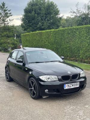 Melns BMW 120 2004 Kauņa, ar dzinēja tilpumu 2.00 L un nobraukumu 409 tūkst. km par 2750 €, foto  vietnē AUTOMOTO.COM.LV