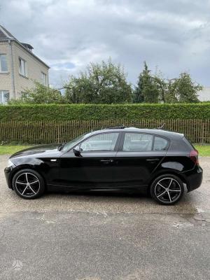 Melns BMW 120 2004 Kauņa, ar dzinēja tilpumu 2.00 L un nobraukumu 409 tūkst. km par 2750 €, foto 9 vietnē AUTOMOTO.COM.LV