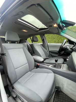 Melns BMW 120 2004 Kauņa, ar dzinēja tilpumu 2.00 L un nobraukumu 409 tūkst. km par 2750 €, foto 21 vietnē AUTOMOTO.COM.LV